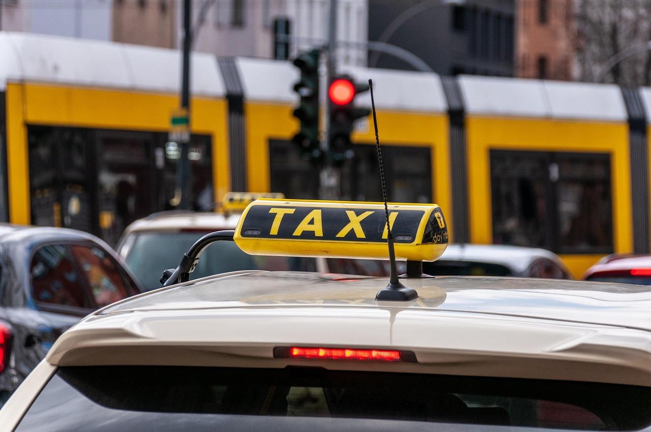 Traffic data from public transportation and taxis to calculate the ...